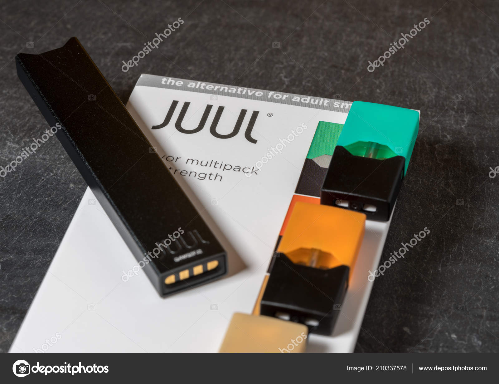 Box holding JUUL nicotine dispenser and pods – Stock Editorial Photo ...