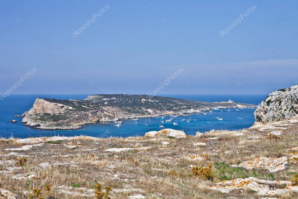 Vista de las islas Tremiti. Isla de San Domino, Italia: vista ...