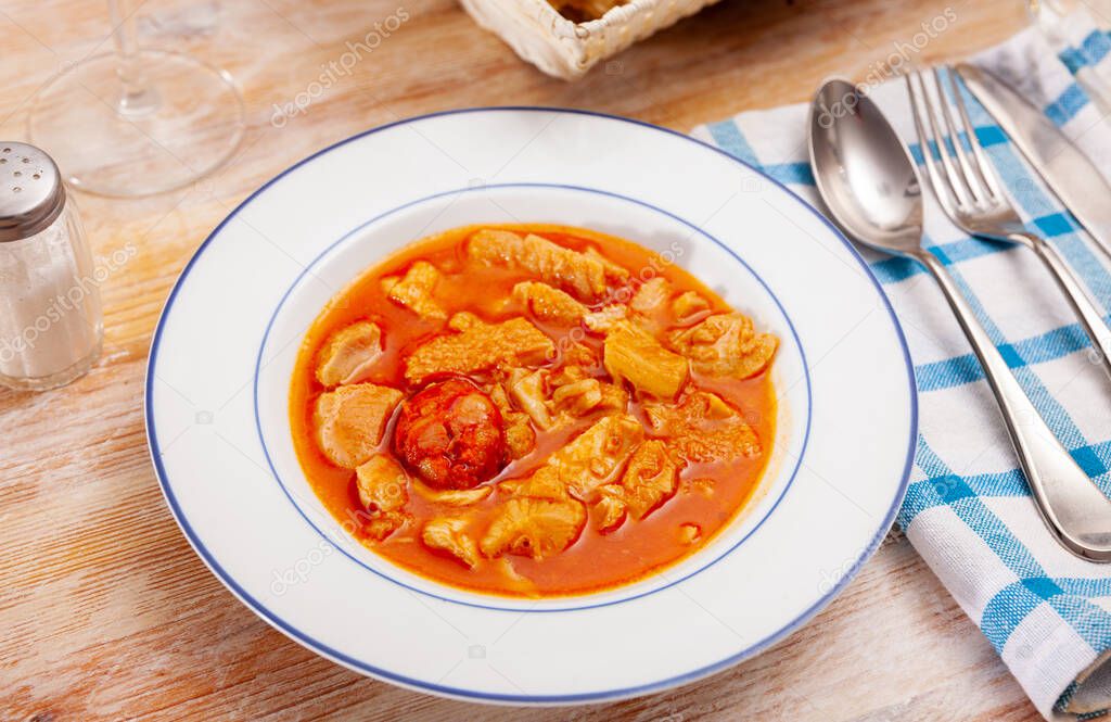 Callos de ternera guisados, callos de ternera españoles 2024