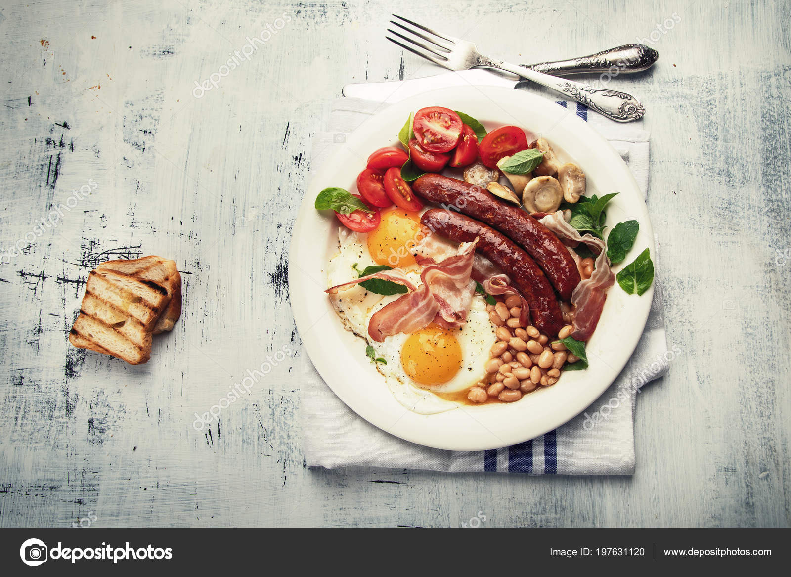 Traditional Full English Breakfast Fried Eggs Sausages Beans Mushrooms ...