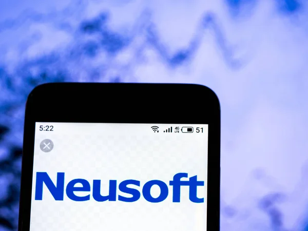 En esta ilustración de la foto se ve el logotipo de Neusoft Corporation ...