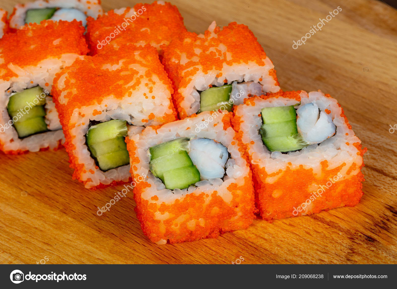 Roll Prawn Tobiko Stock Photo by ©AndreySt 209068238