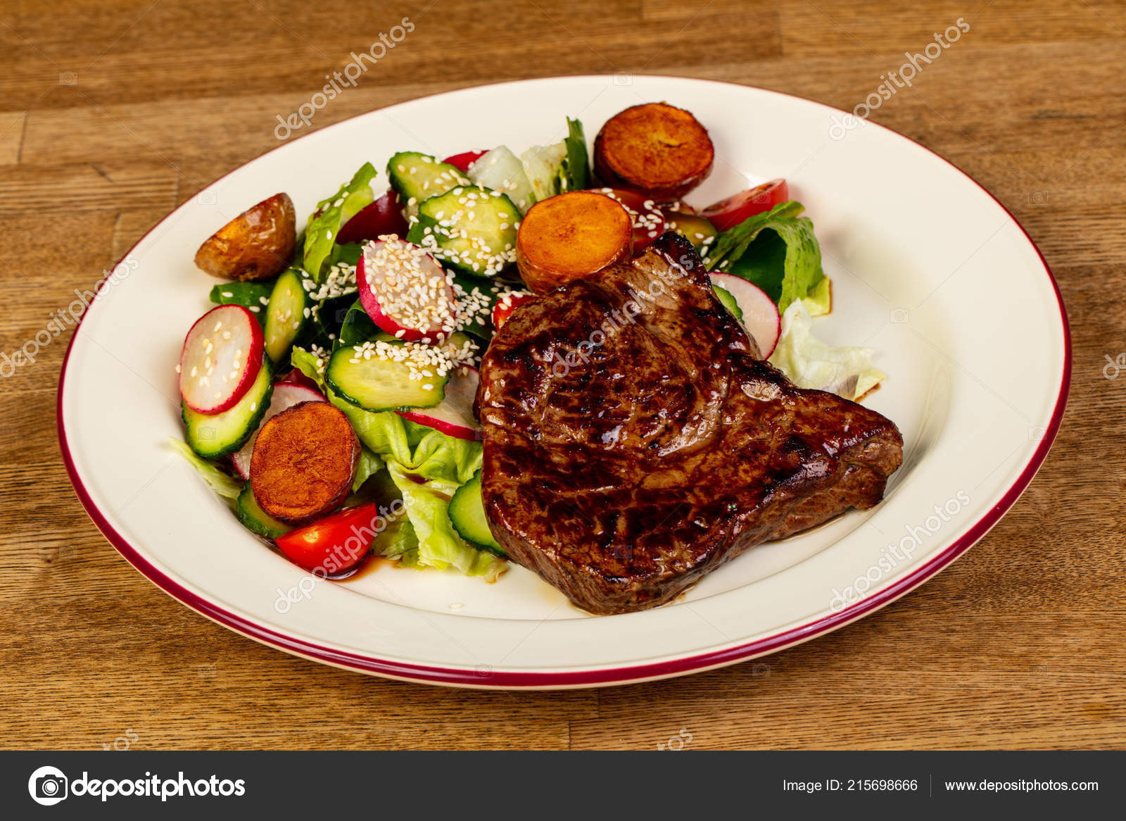 Beef Steak Salad Radish Stock Photo by ©AndreySt 215698666