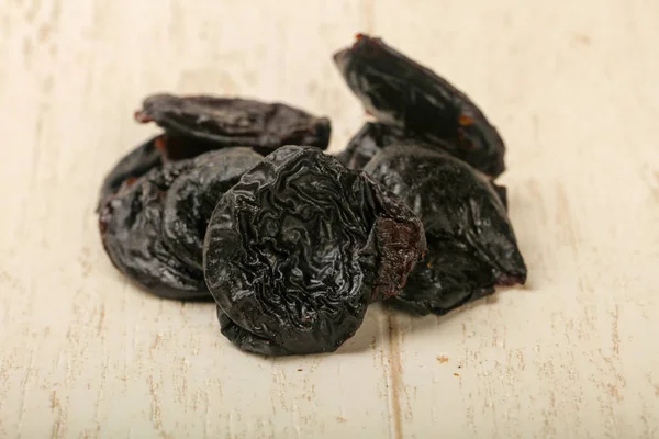 Eating prunes images libres de droit, photos de Eating prunes ...