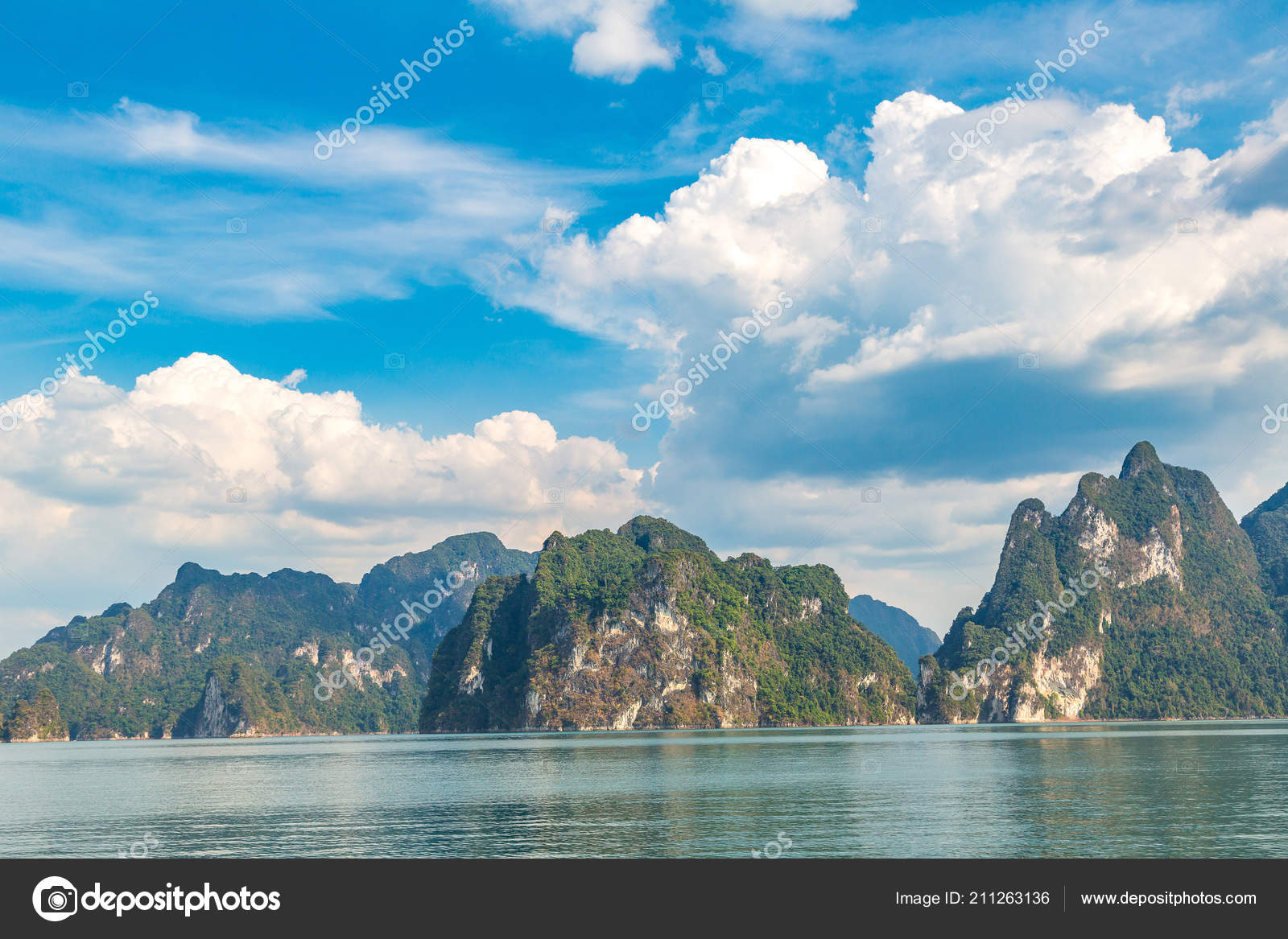Beautiful Nature Cheow Lan Lake Ratchaprapha Dam Khao Sok National ...