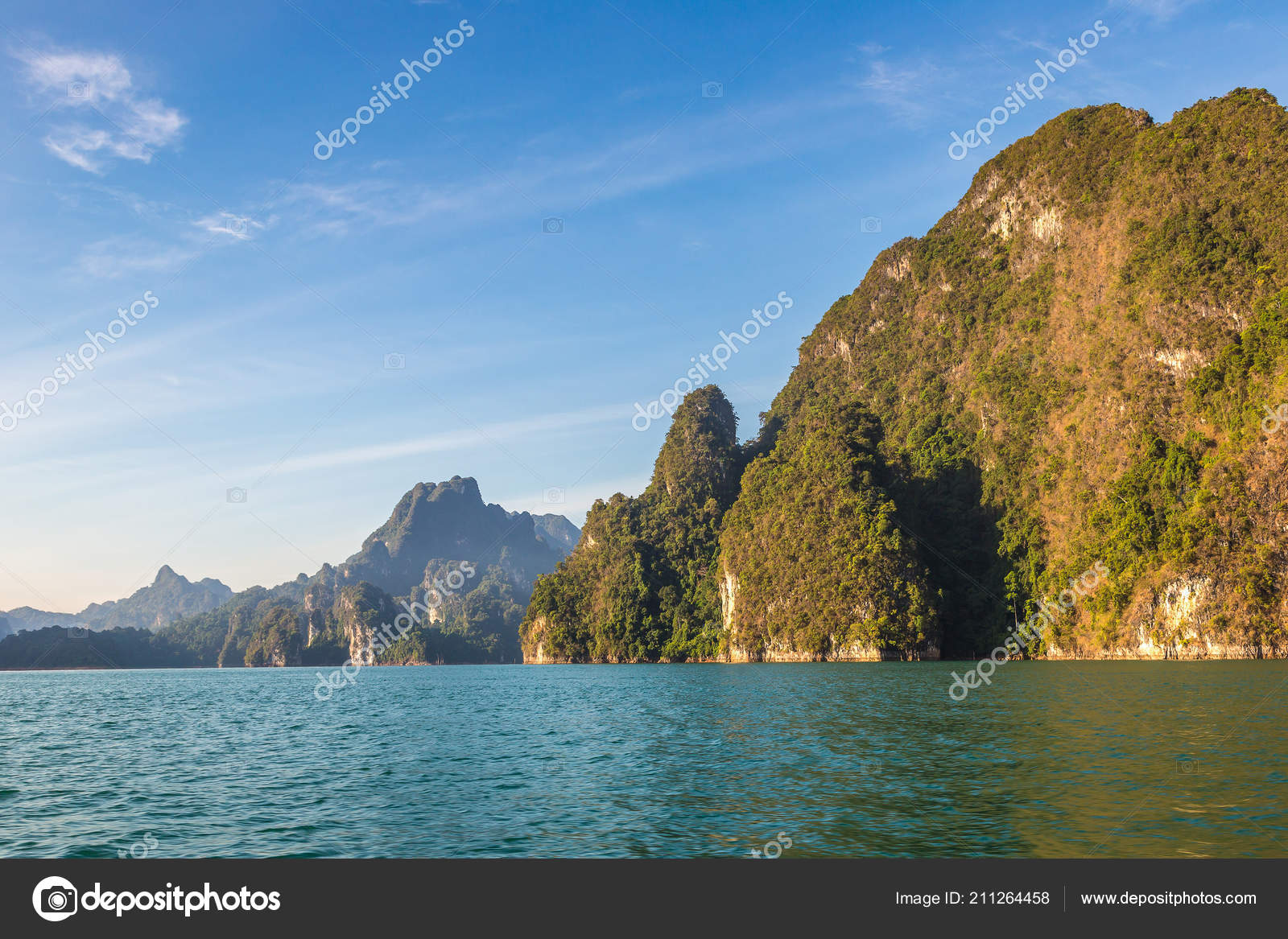 Hermosa Naturaleza Lago Cheow Lan Presa Ratchaprapha Parque Nacional ...