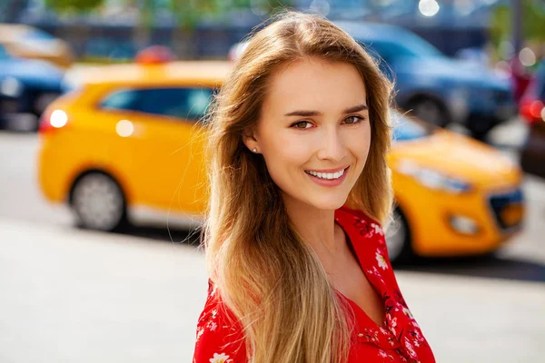 Mujeres rusas fotos de stock, imágenes de Mujeres rusas sin royalties ...