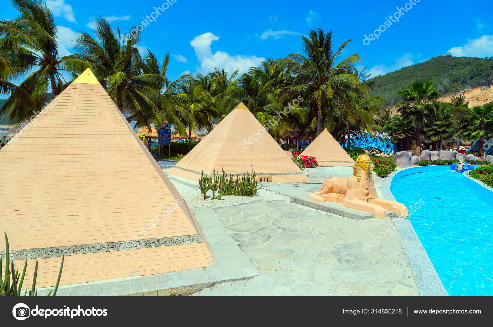 Pyramid at Vinpearl Water Park – Stock Editorial Photo © fotoall #314850218