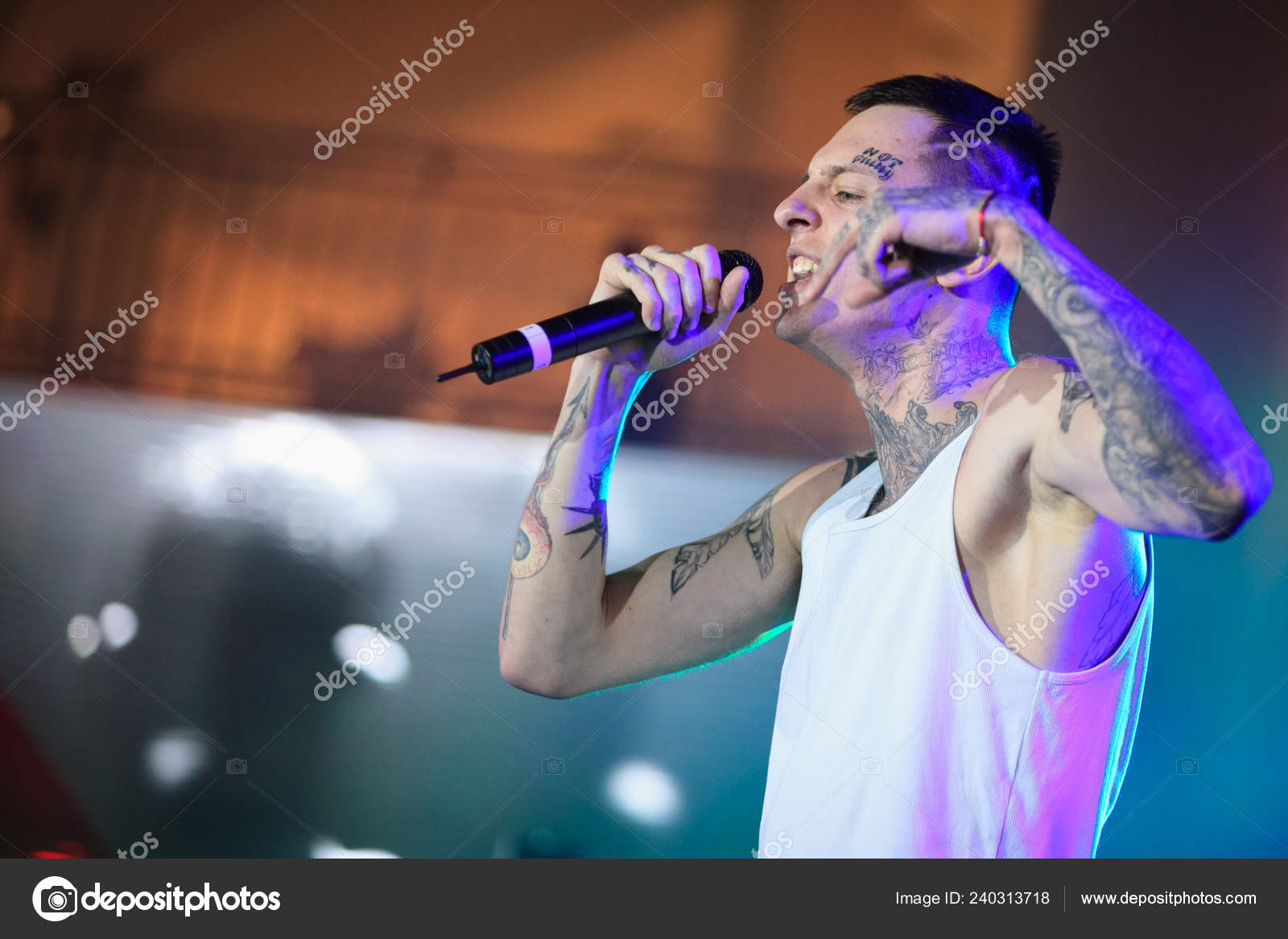 Hiphopmuziek Tatoeage Moskou Mei 2016 Russische Rap Zanger Met Gezicht