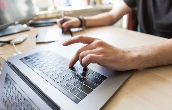 Images editor Stock Photos, Royalty Free Images editor Images ...