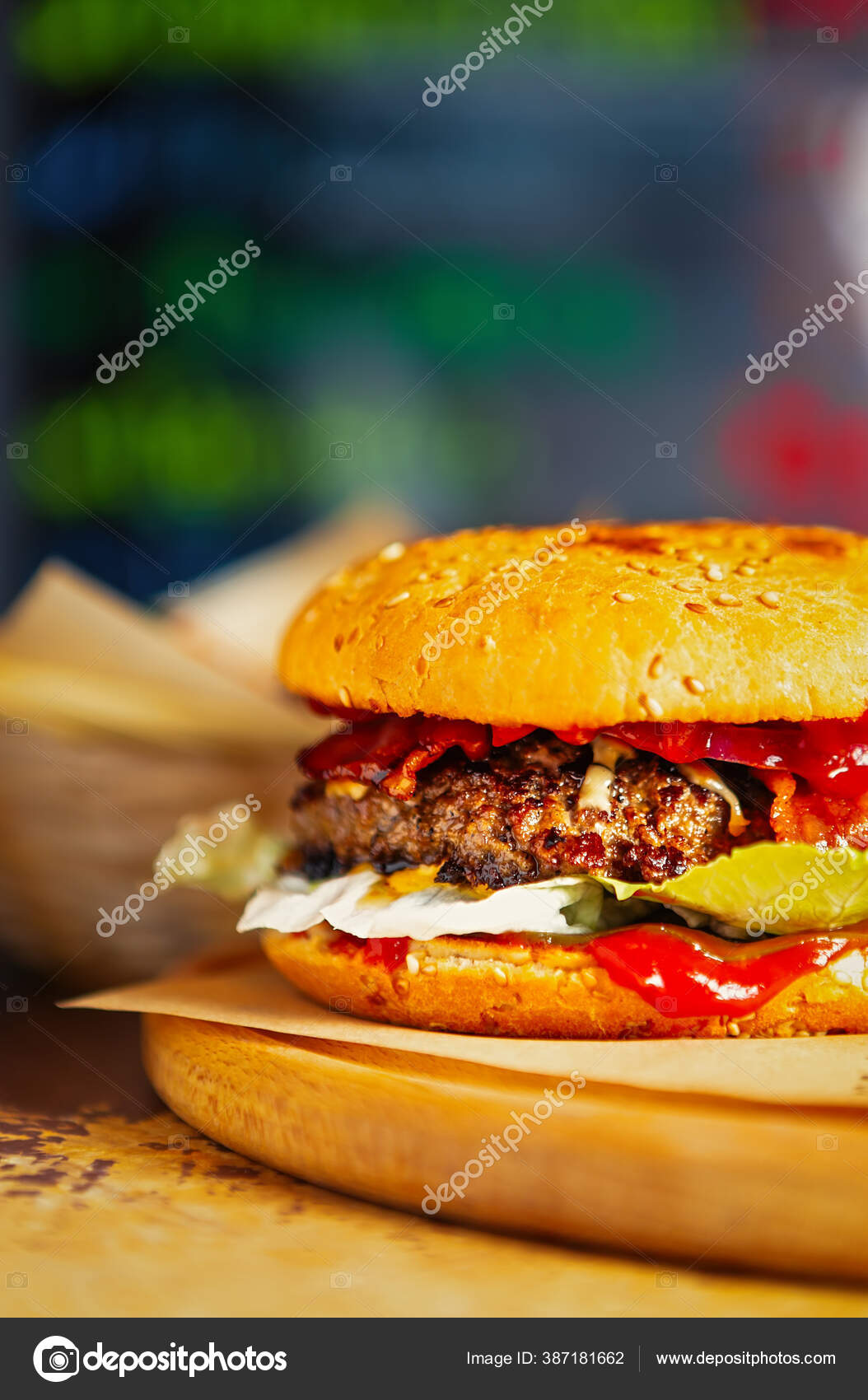 Hamburger Table Fast Food Restaurant Delicious Fat Burger Beef Meat ...