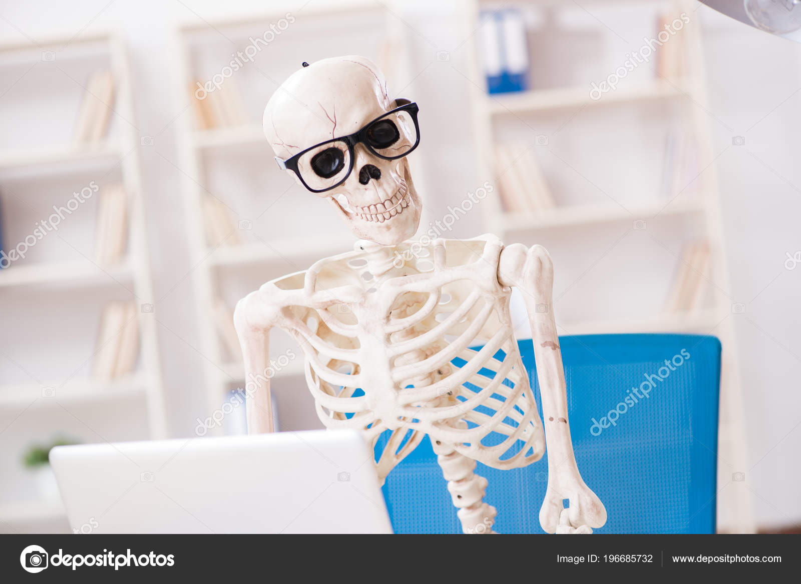 Skeleton businessman working in the office — Stock Photo © Elnur ...