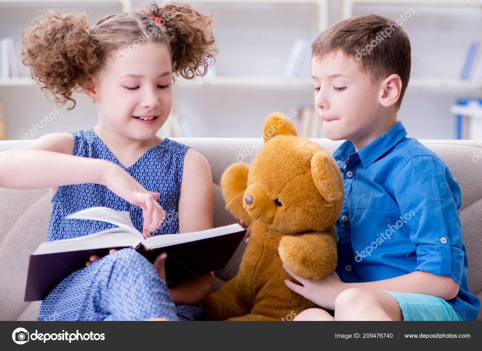 Two kids reading books at home — Stock Photo © Elnur_ #209476740