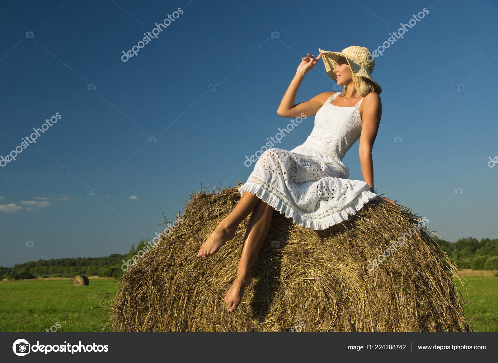 Beautiful Young Girl Haystack Summer Field — Stock Photo © Demian ...