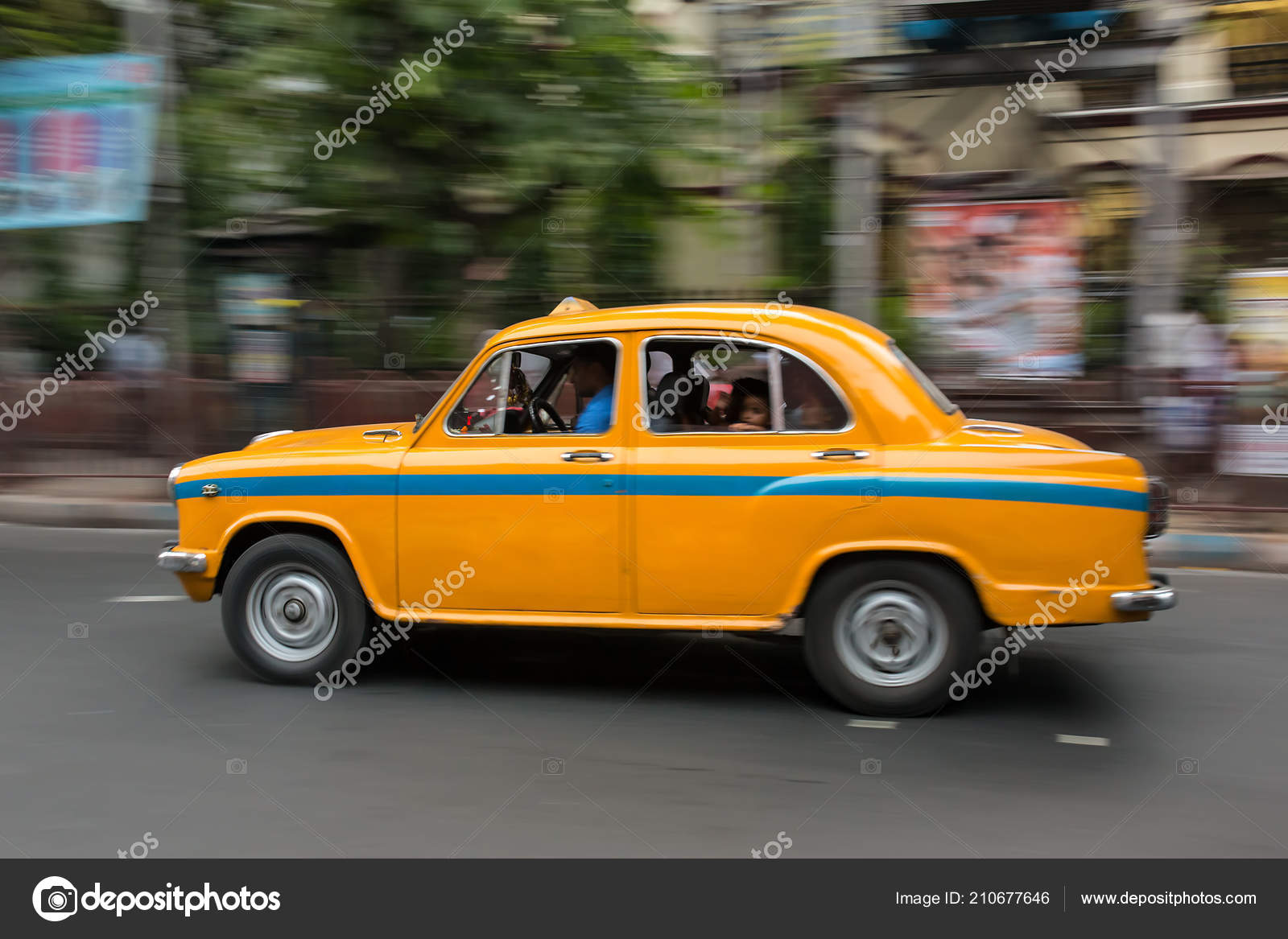 Indian Yellow Ambassador Taxi Cab Driving Streets Kolkata India — Stock ...