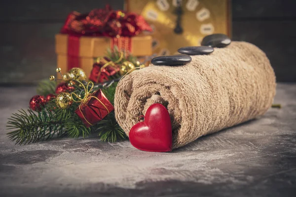 Spa composition with Christmas decoration. Holiday SPA treatment Stock ...