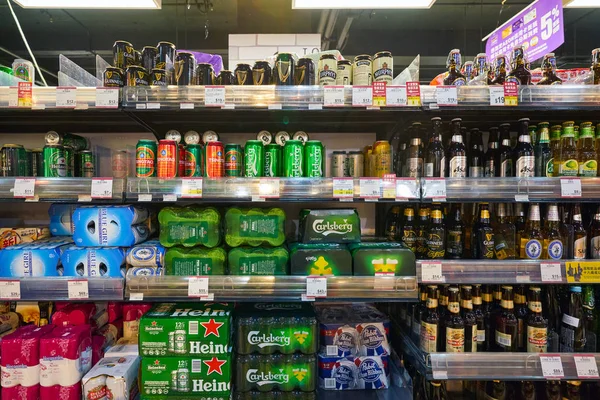 Alcohol shop display Stock Photos, Royalty Free Alcohol shop display ...