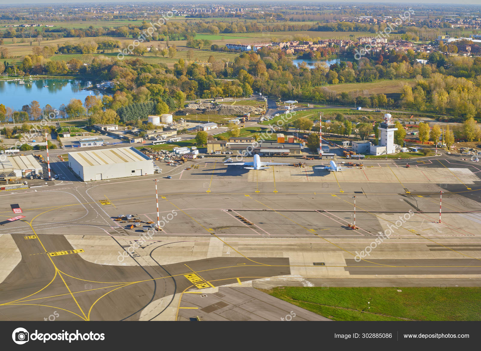 Milan Linate Airport – Stock Editorial Photo © teamtime #302885086