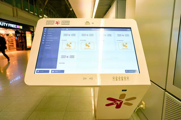 Terminal de autoatendimento Stock Photos, Royalty Free Terminal de ...