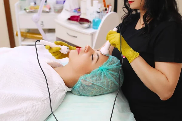 Cavitation Images, Royalty-free Stock Cavitation Photos & Pictures ...