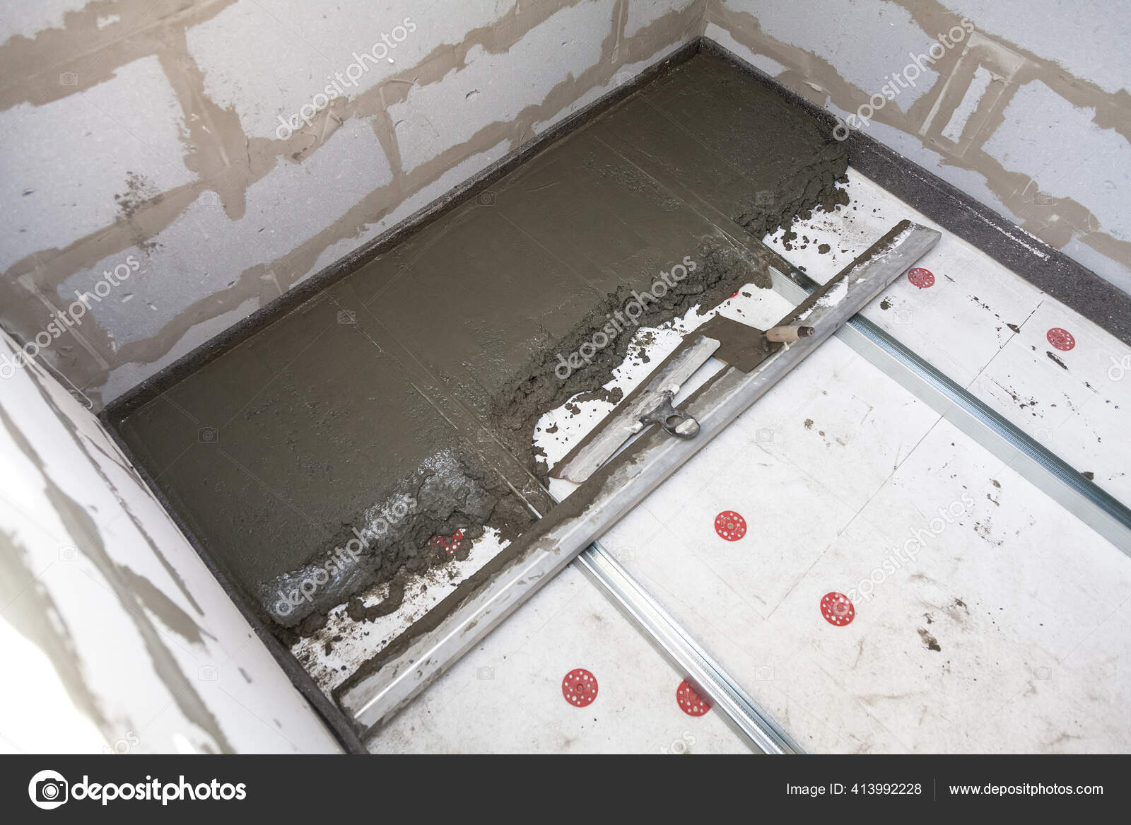 Plastering Concrete Floor House Construction Stock Photo by ©Nobilior ...