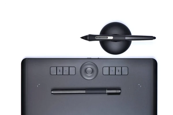 Tableta Gráfica Profesional Con Pluma Digitalizada Aislado Sobre Fondo ...