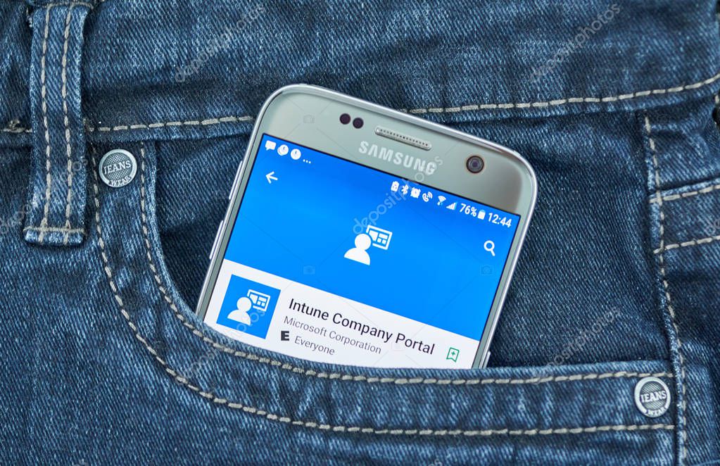 MONTREAL, CANADÁ - 8 DE SEPTIEMBRE DE 2018: Microsoft Intune Company ...