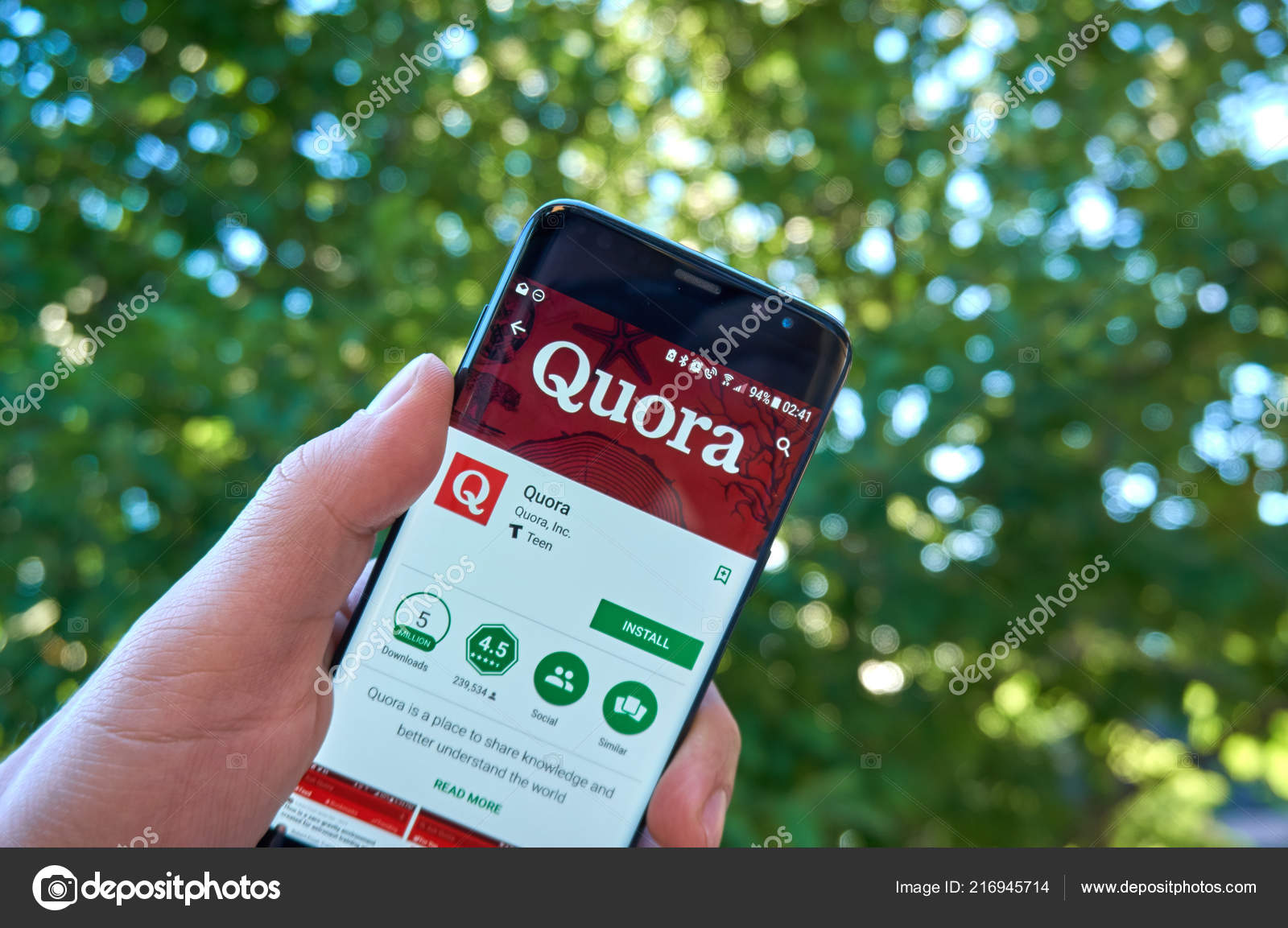 Montreal Canada August 2018 Quora Android App Samsung Screen Hand ...