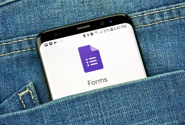 Google forms fotos de stock, imágenes de Google forms sin royalties ...