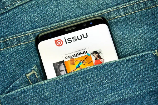 MONTREAL, CANADÁ - 23 de diciembre de 2018: Aplicación androide Issuu ...