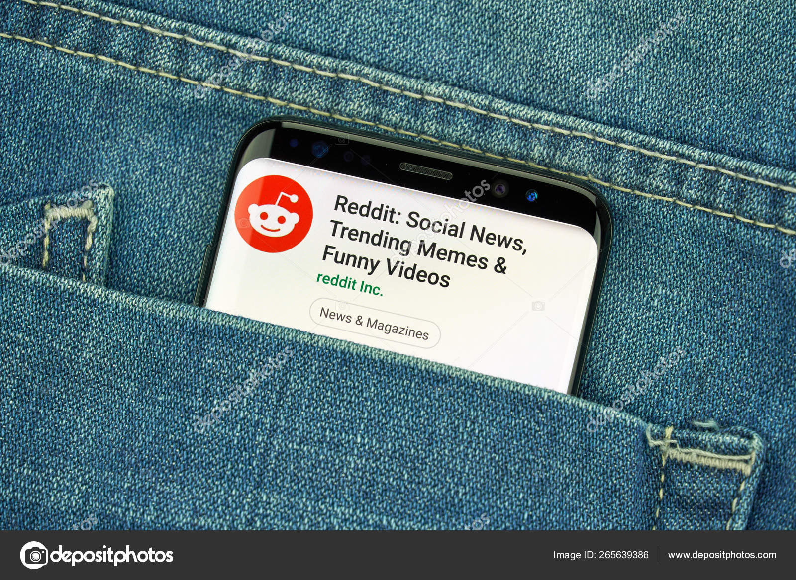 Reddit mobile app on Samsung s8. — Stock Editorial Photo © dennizn ...