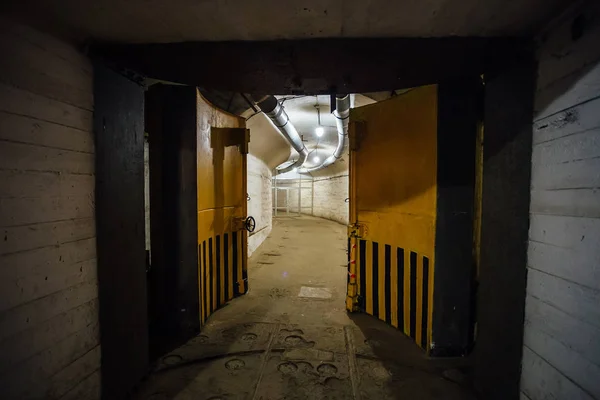 Bunker door Stock Photos, Royalty Free Bunker door Images | Depositphotos