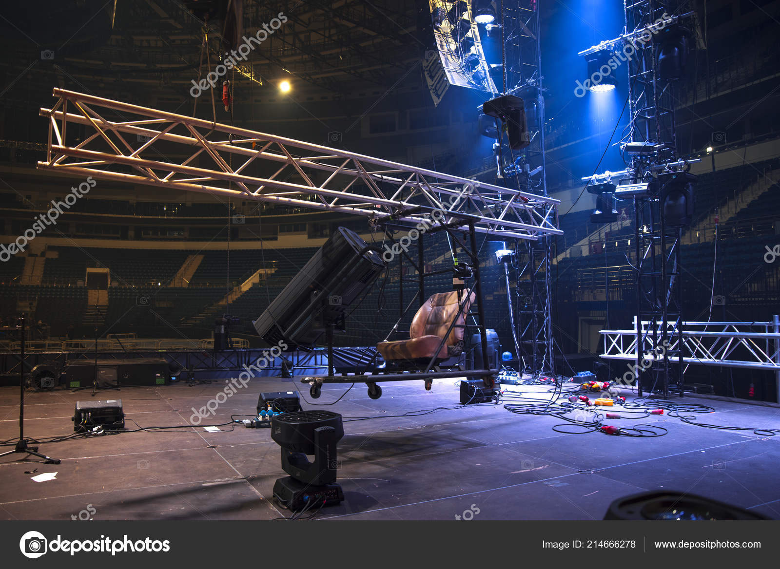 Preparing Stage Concert Open Air — Stock Photo © Lindrik #214666278