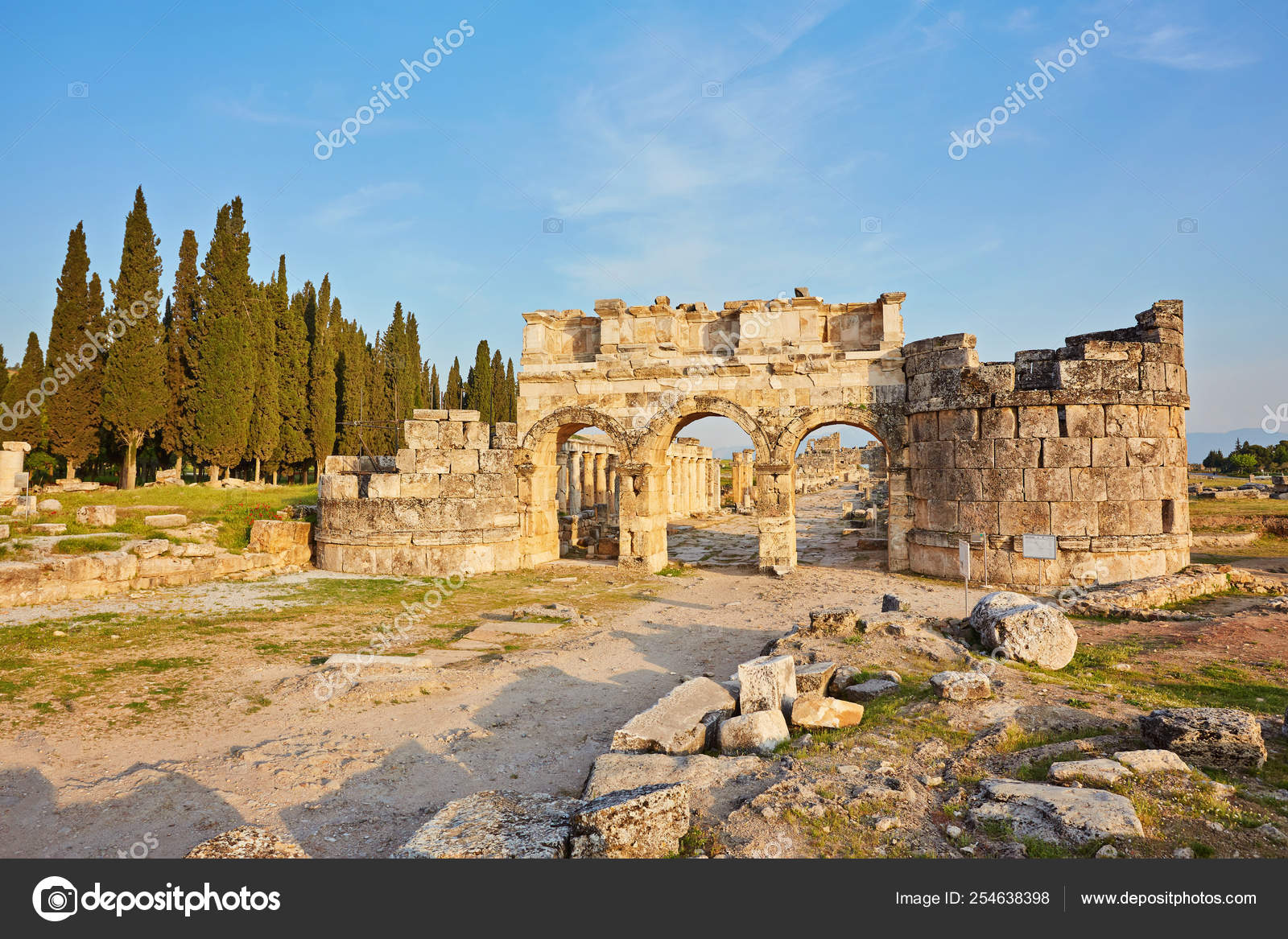 Ruins Ancient City Hierapolis Pamukkale Turkey — Stock Photo © saharrr #254638398