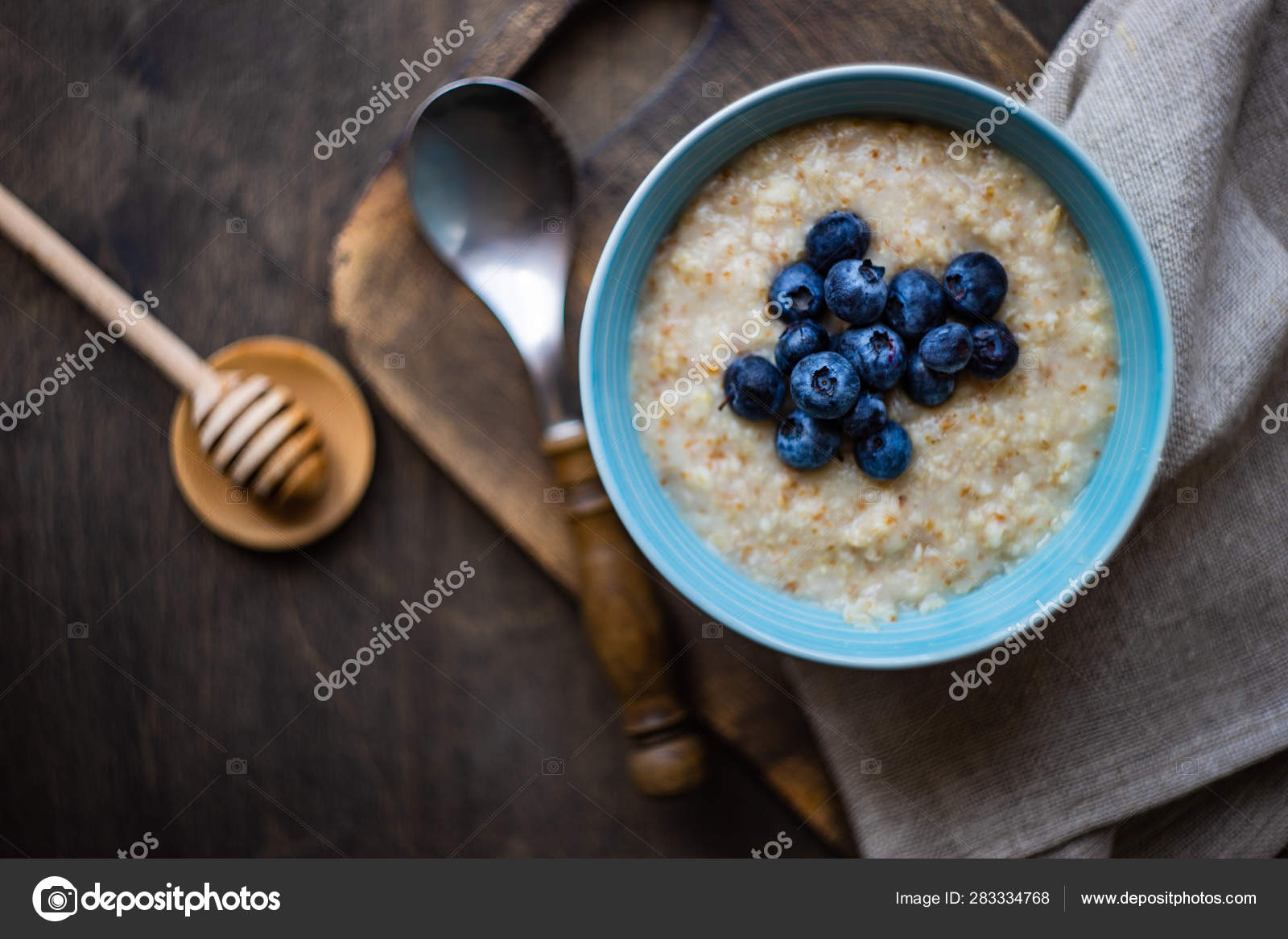 Traditional breakfast with oatmeals Stock Photo by ©Elet_1 283334768