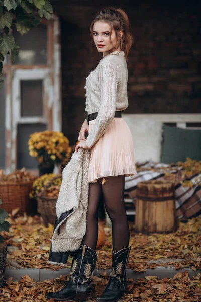 Rustic woman Stock Photos, Royalty Free Rustic woman Images | Depositphotos