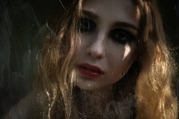 Female junkie Stock Photos, Royalty Free Female junkie Images ...