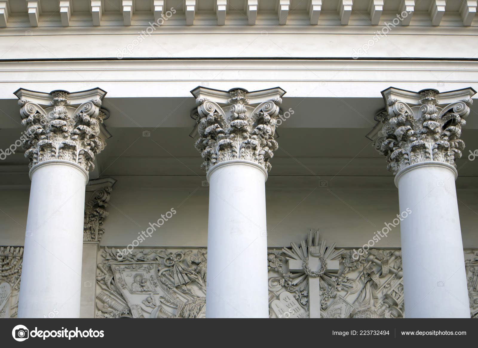 Three Corinthian Columns Supporting Cornice Church White Bulding Greek ...