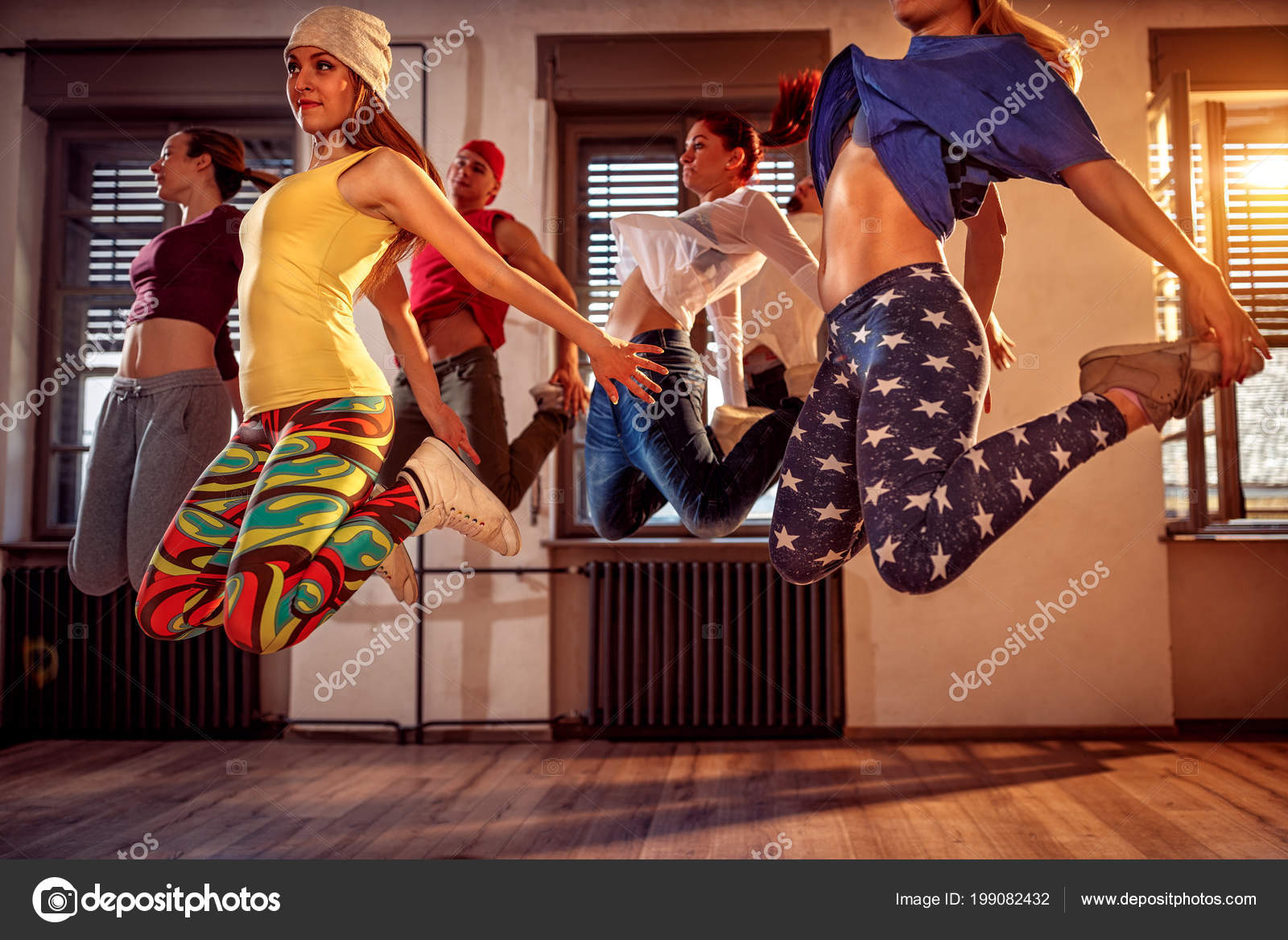 Group Young Modern Dancers Dancing Studio Sport Dancing Urban Culture ...