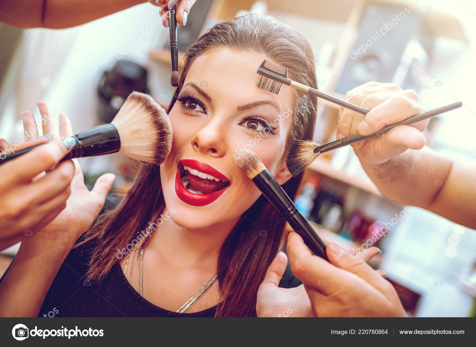 Pin Up Makeup Artist | Saubhaya Makeup