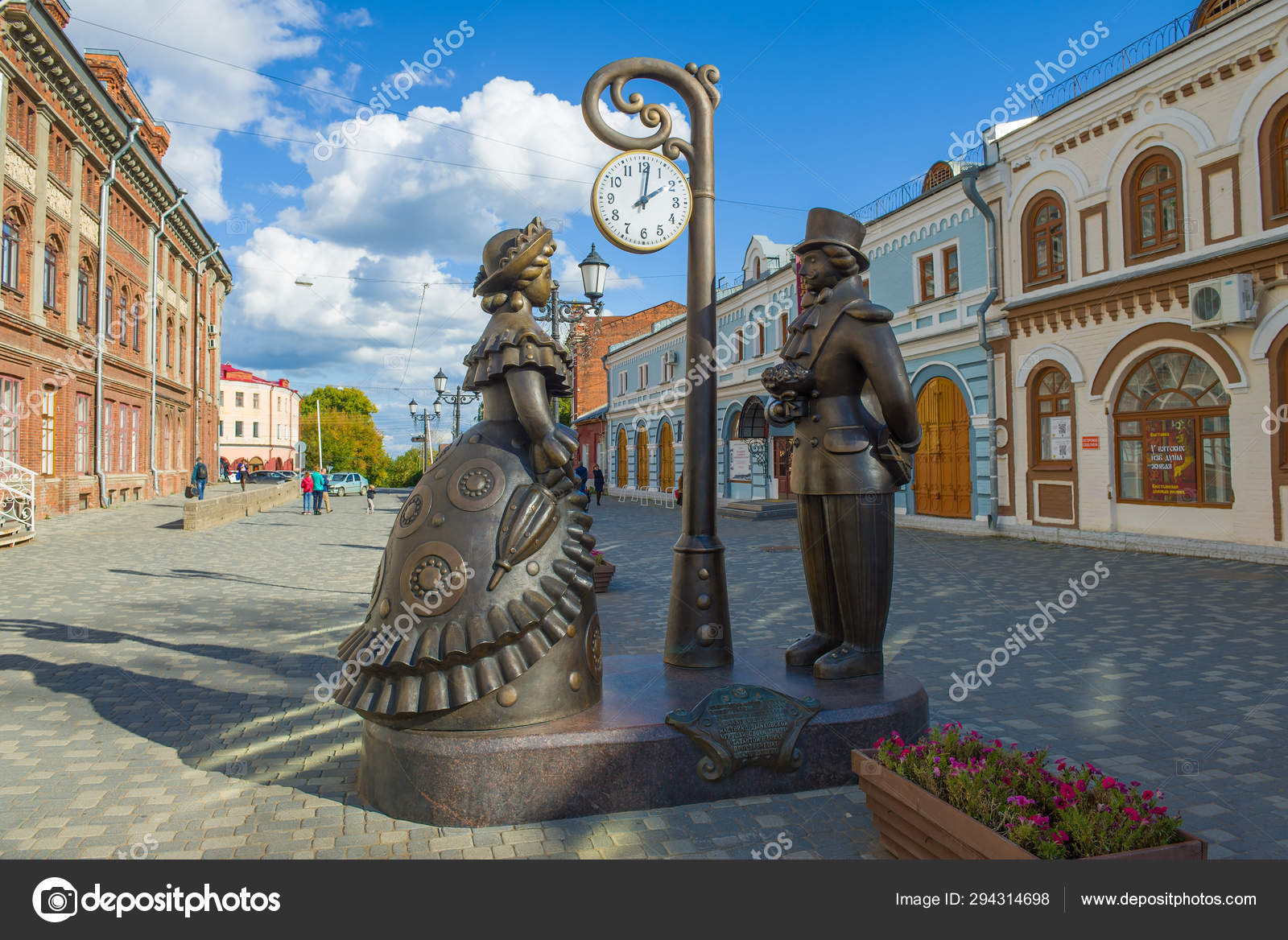 Kirov Russia September 2018 View Romantic Sculpture Meeting Place Sunny ...