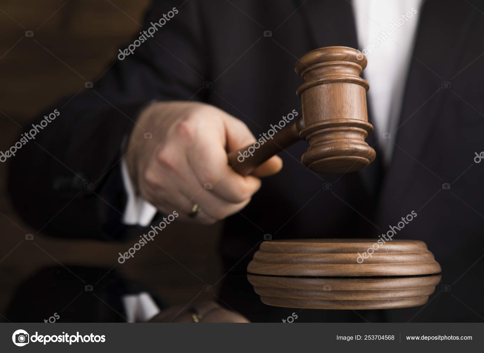 Judge, male judge in a courtroom striking the gavel — Stock Photo ...