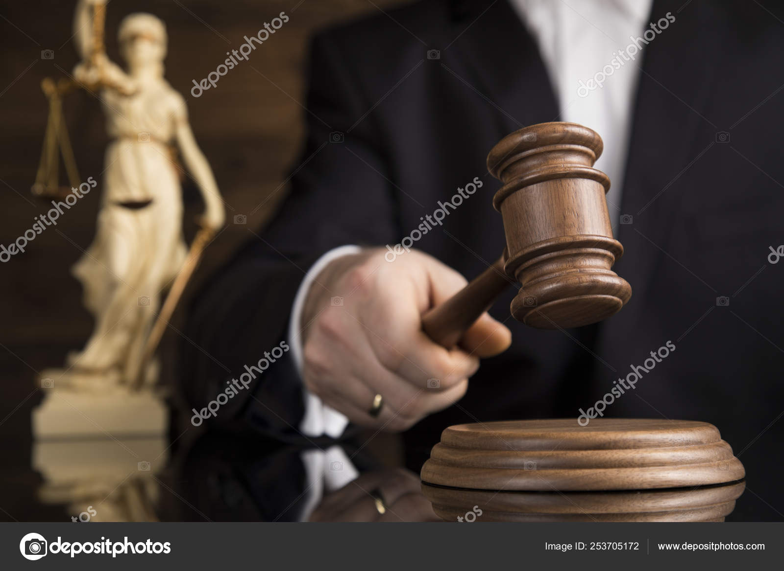 Judge, male judge in a courtroom striking the gavel — Stock Photo ...