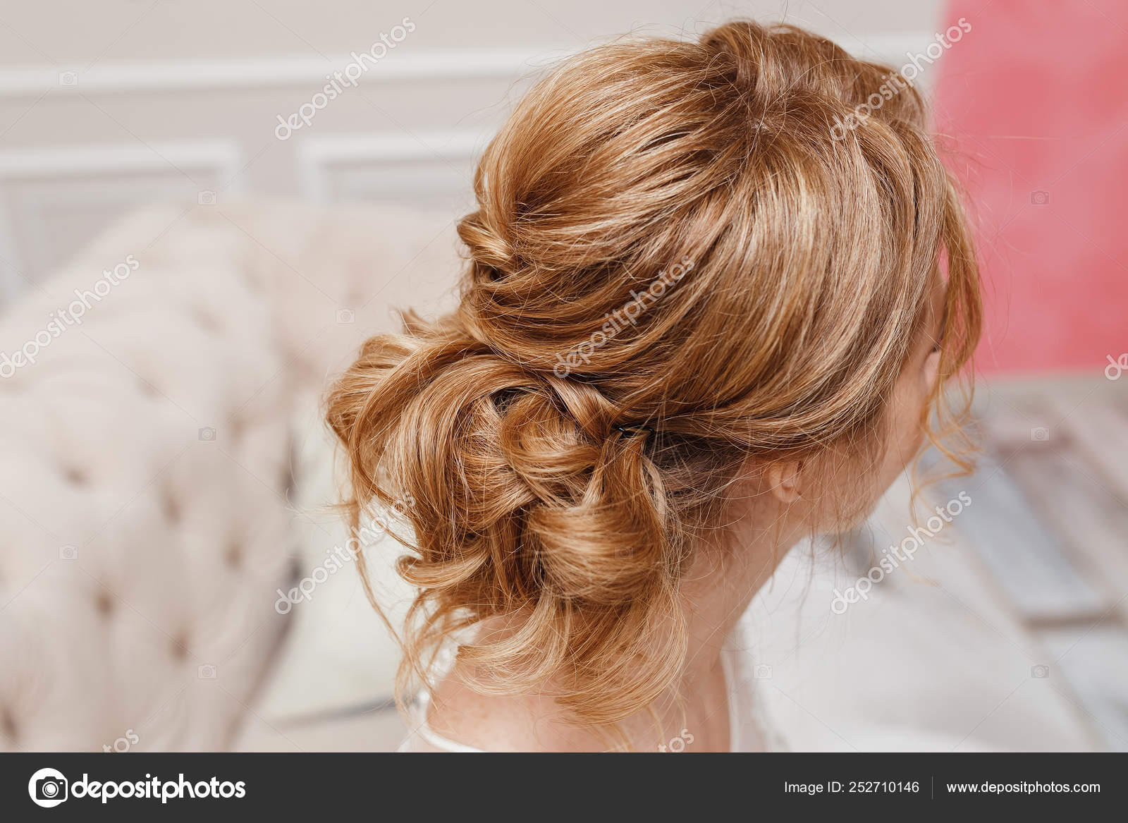 Wedding hairstyle rear view — Stock Photo © frantic00 #252710146
