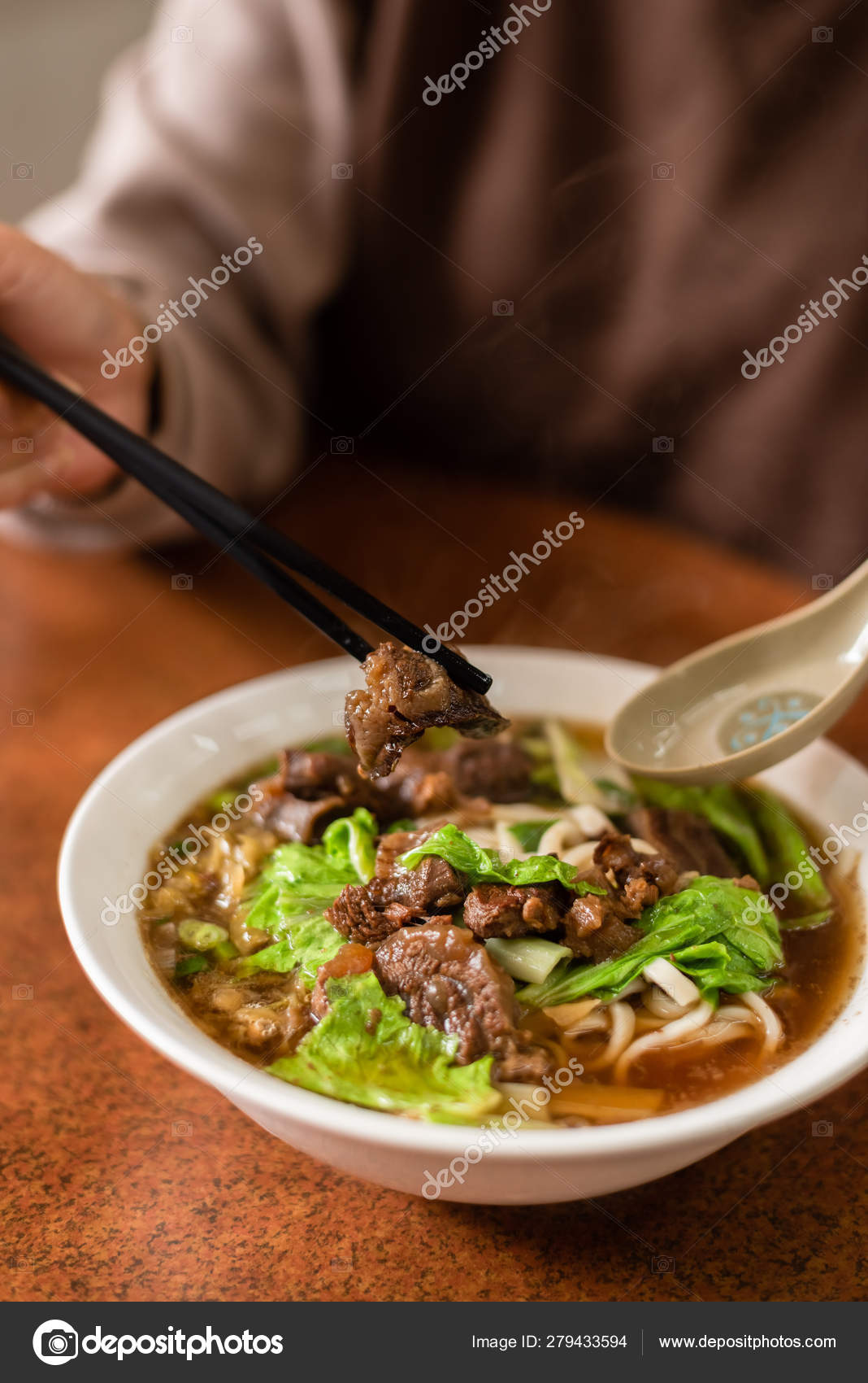 Niu rou mian — Stock Photo © elwynn #279433594