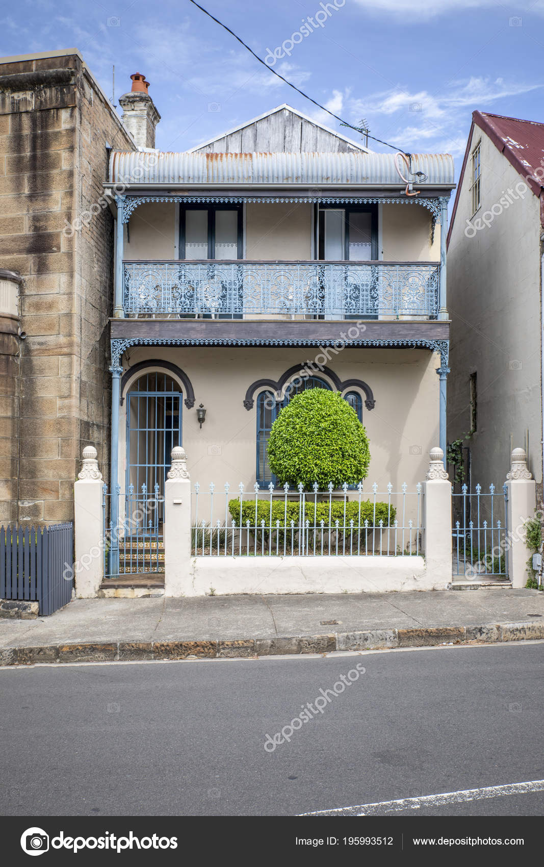 View Typical Terrace House Sydney Australia — Stock Photo © magann ...