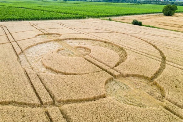Crop circles Stock Photos, Royalty Free Crop circles Images | Depositphotos