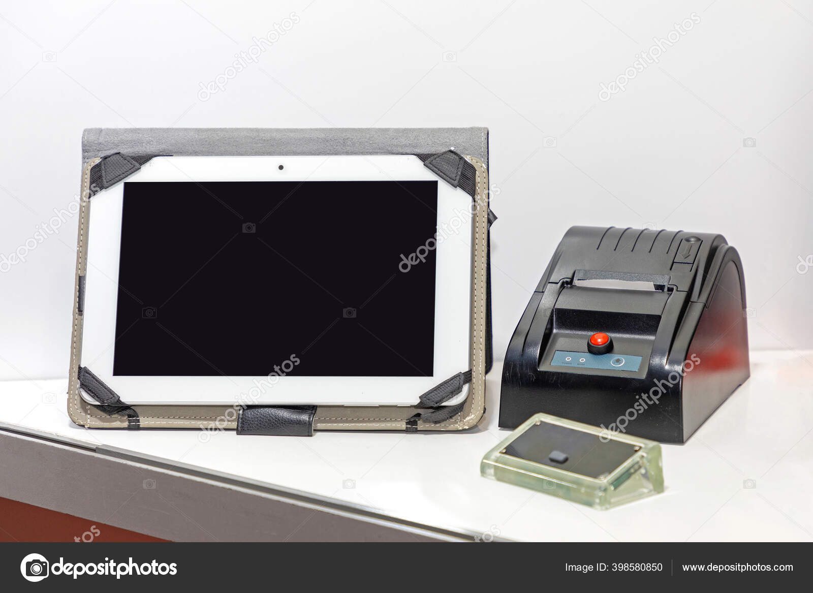 Tablet Wireless Printer Desk Equipment — Stock Photo © Baloncici #398580850