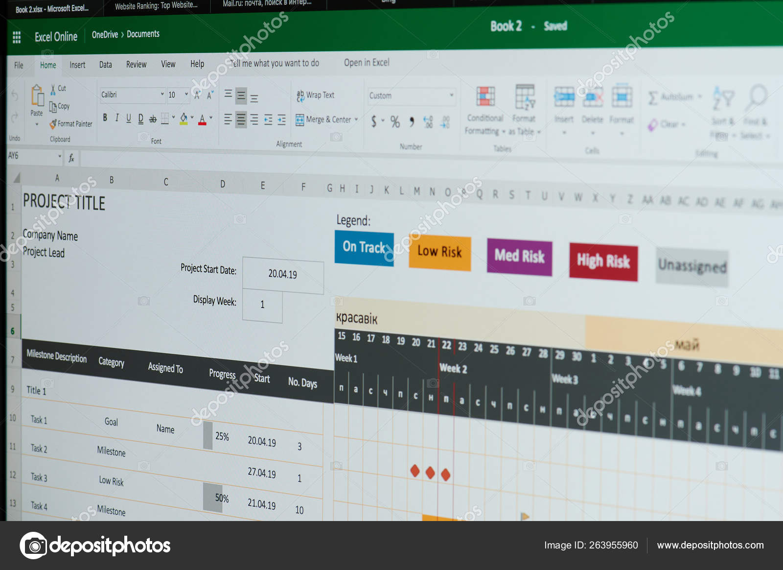 Microsoft excel online project — Stock Editorial Photo © dimarik #263955960
