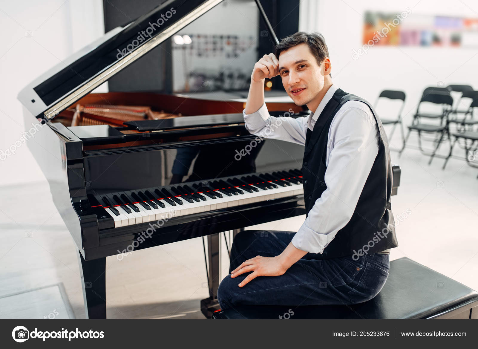 Professional Pianist Classical Black Grand Piano Performance Studio ... Professional Pianist Classical Black Grand Piano Performance Studio ...